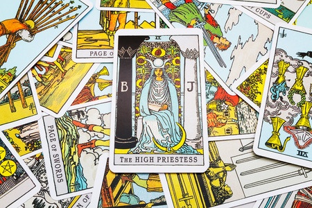 Tarot kaarten leggen - Paragnostenchat.nl